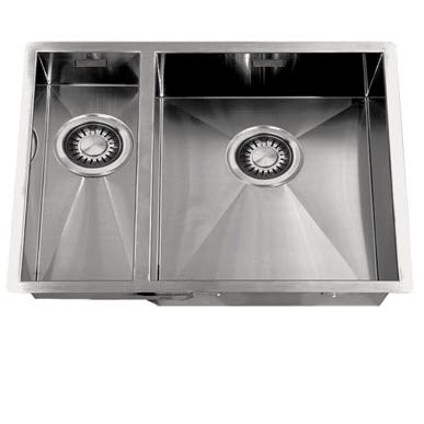 ALPHA 1534 Sink. Includes: 3½ basket plug set with designer wall overf